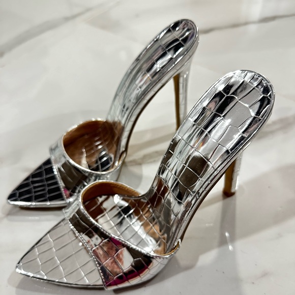 Shoes | Silver Metallic Croc Heels | Poshmark